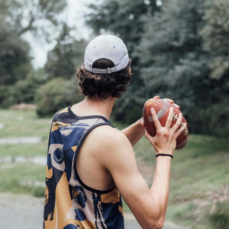 Understanding Rotator Cuff Tears: Symptoms and Treatments - Austin ...